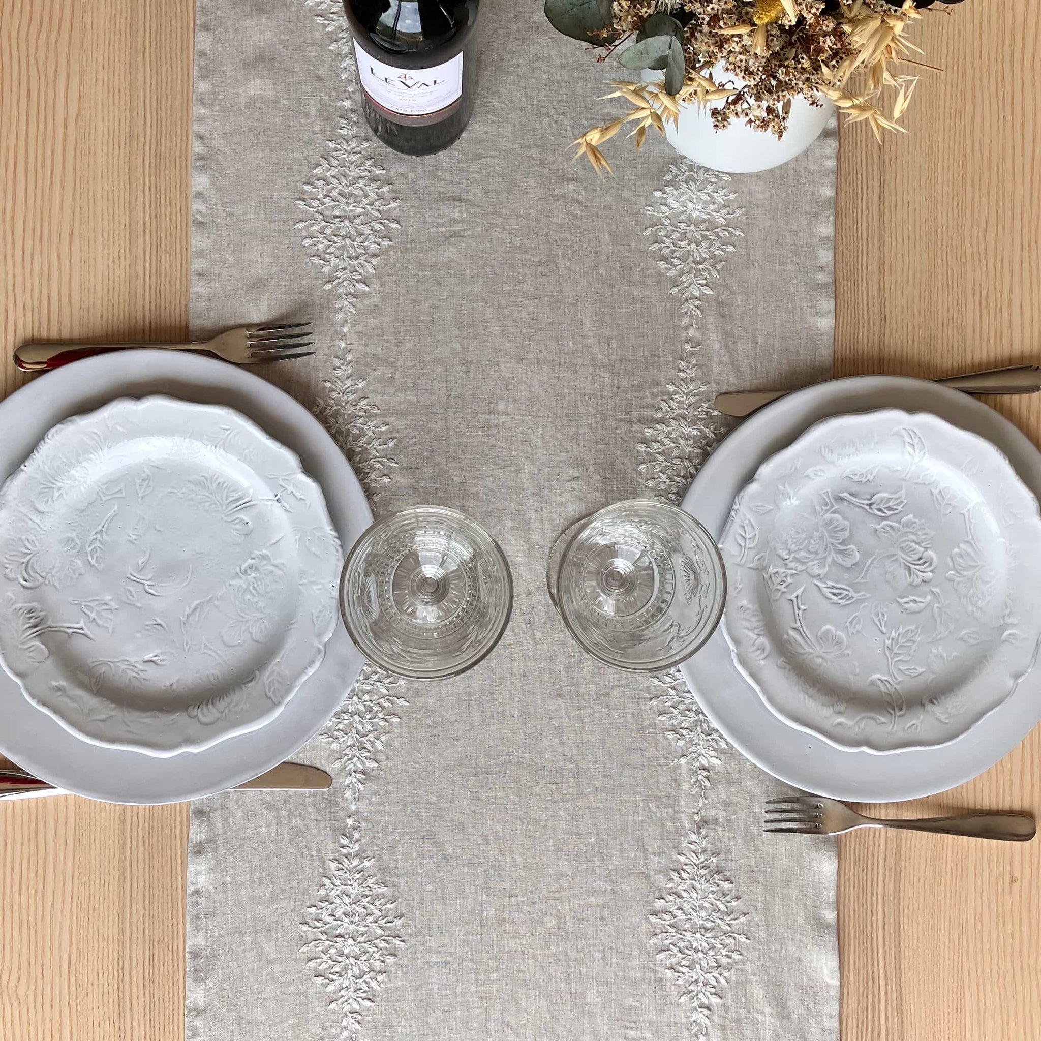 French linen table runner with French country style – French Address